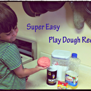 Super Easy Play Dough Recipe - Flour, Salt, Oil and Water - Jinxy Kids
