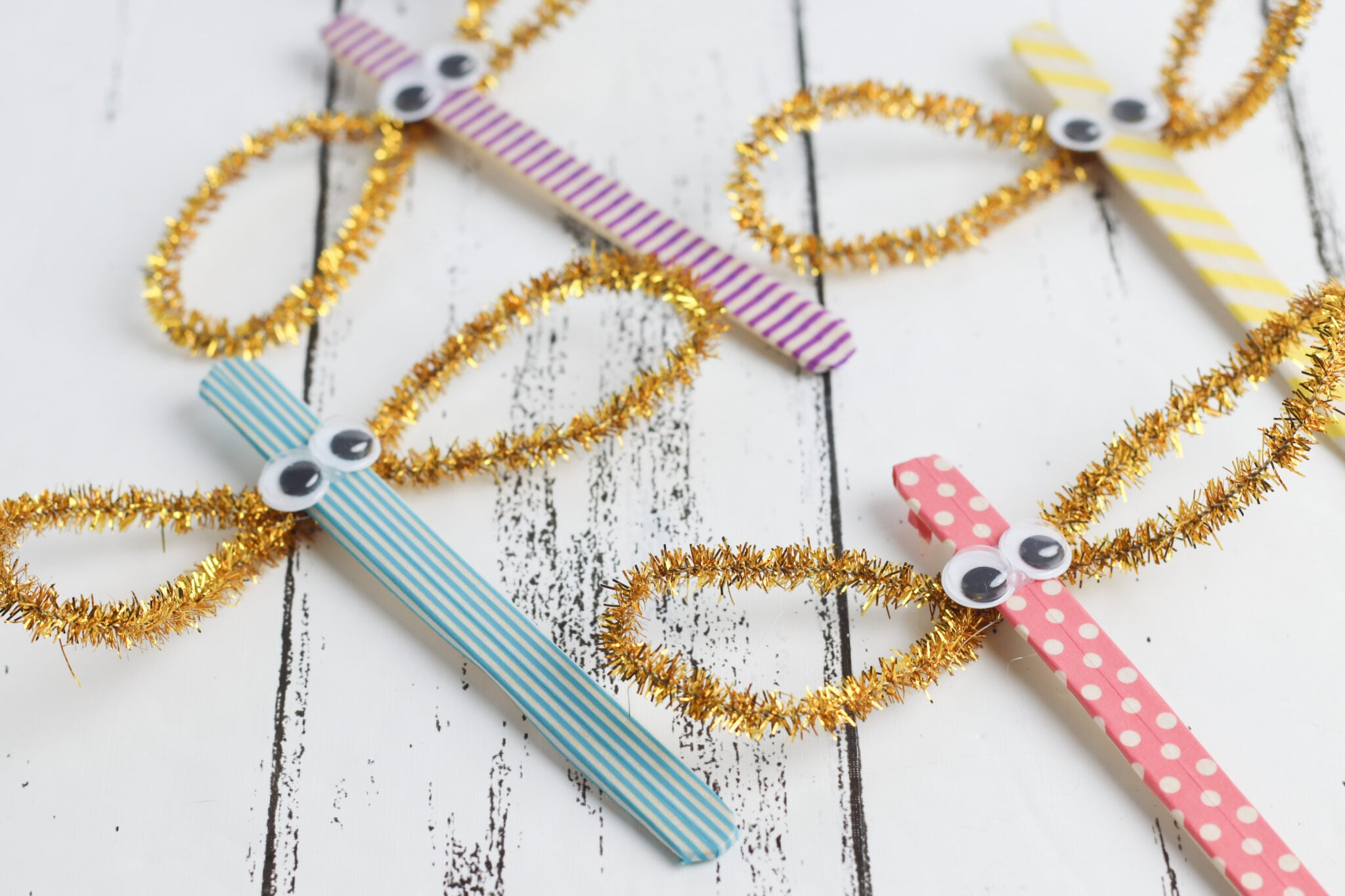 Popsicle Stick Dragonflies - Jinxy Kids